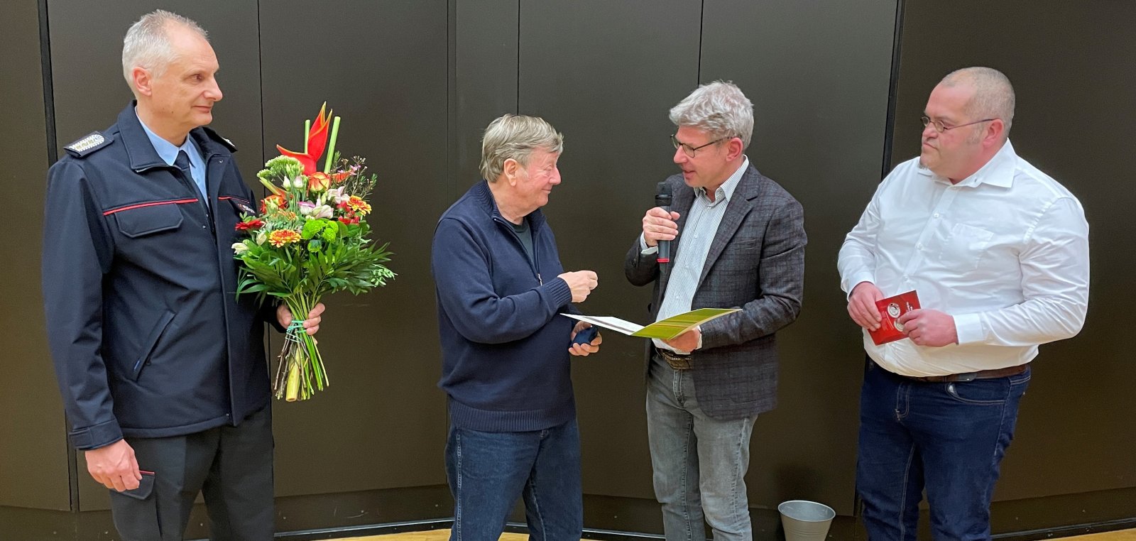 Ehemaliger Wehrführer geehrt | Gemeinde Neuenhagen bei Berlin